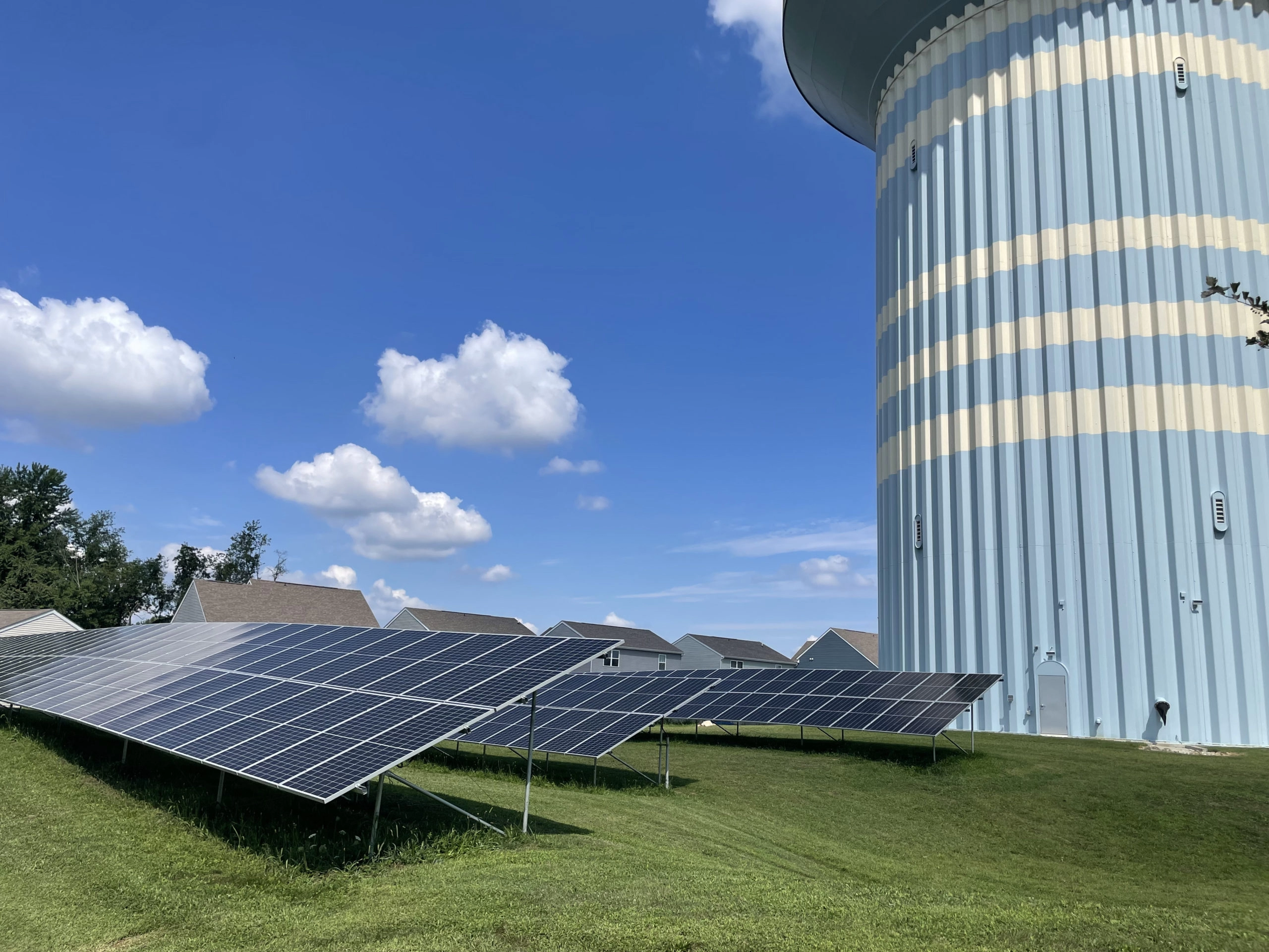 How to build a resilient Off grid solar power system for a remote ...